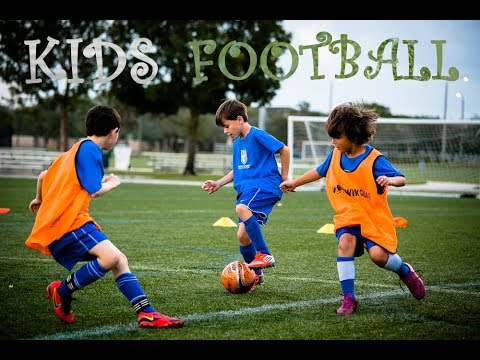 Top Moments Kids in Football FUNNY FAILS - SKILLS - GOALS | HD - YouTube