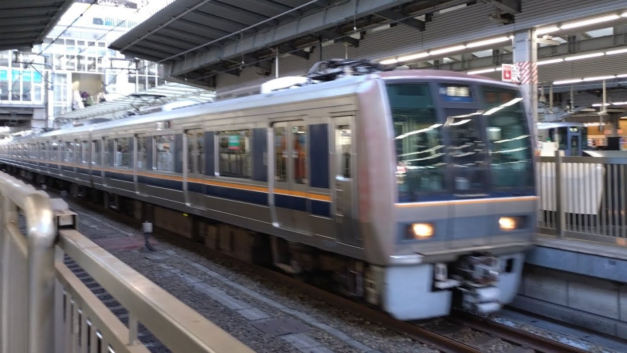 JR西日本 207系 普通 高槻行き 321系 普通 須磨行き 大阪駅 20250104 - YouTube