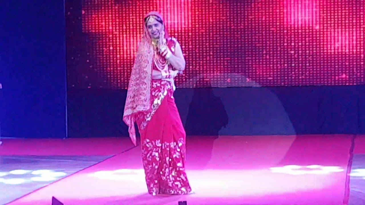 Punjabi Brides' ramp walk ... - YouTube