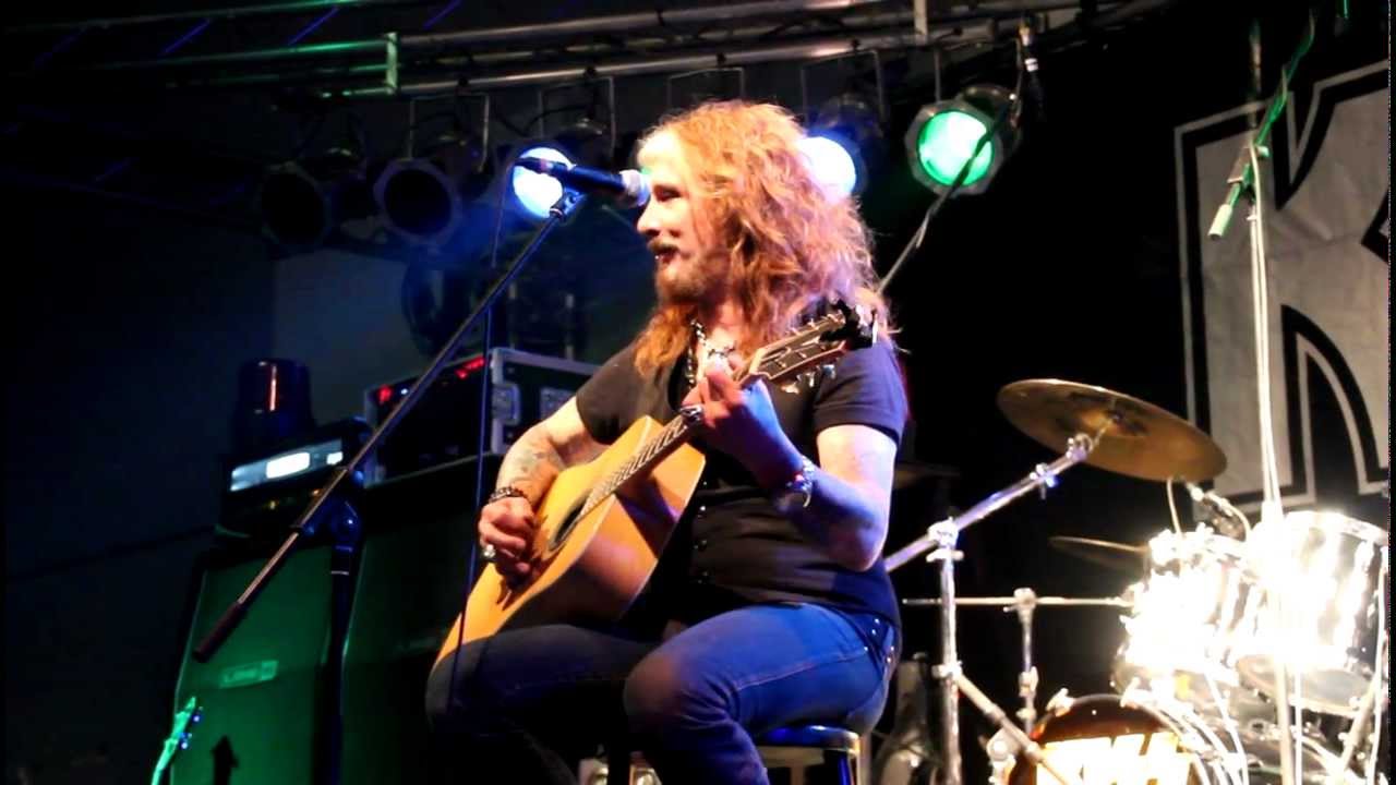 2012 (11) 10 John Corabi - Robin´s Song (Oberhausen unplugged) - YouTube