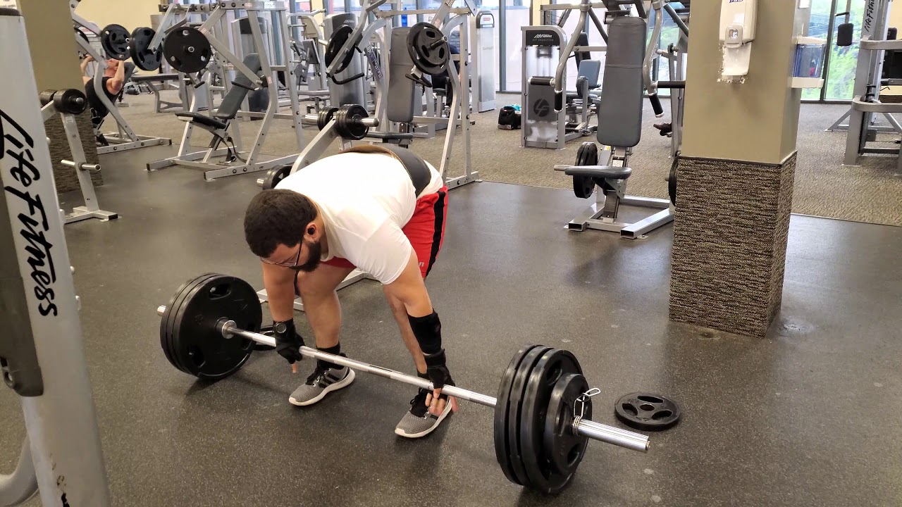 Luis Malave deadlifting 365lbs - YouTube