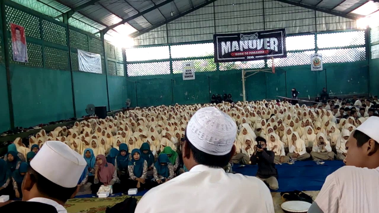 MAN 2 Madiun Bersholawat Part 02 - YouTube