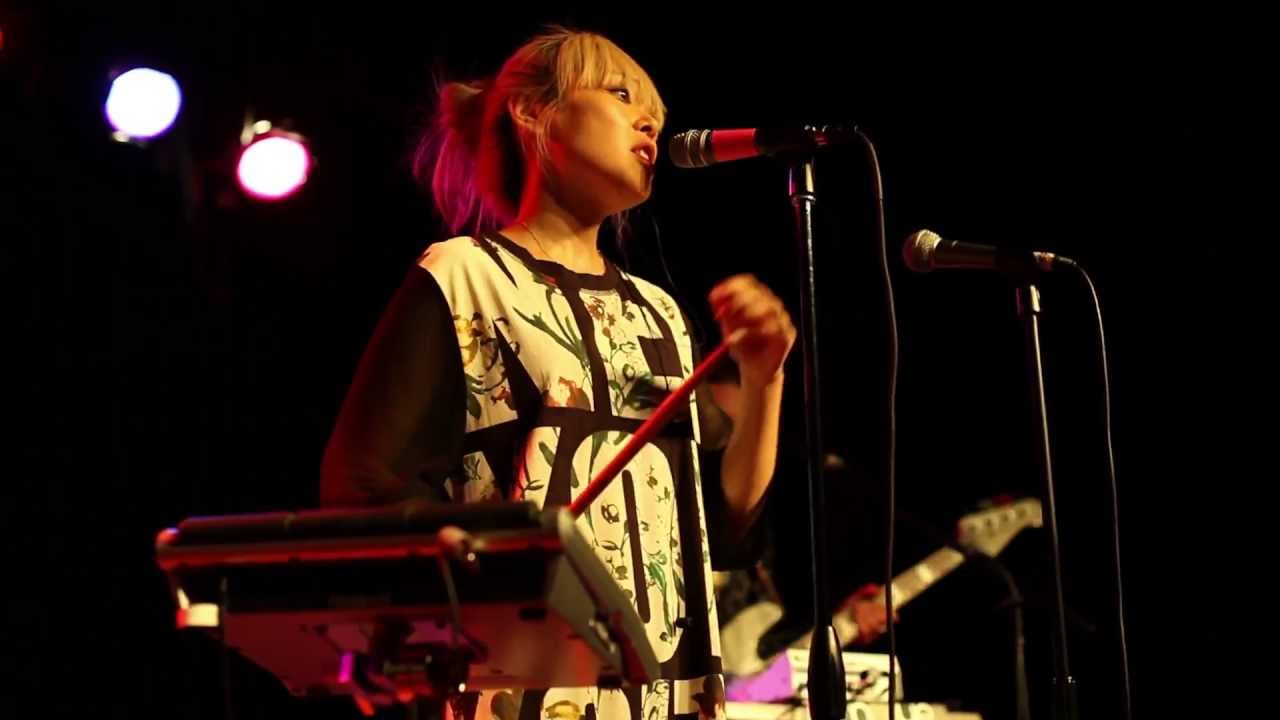 Cibo Matto Encore - Moon Child / Know Your Chicken - YouTube