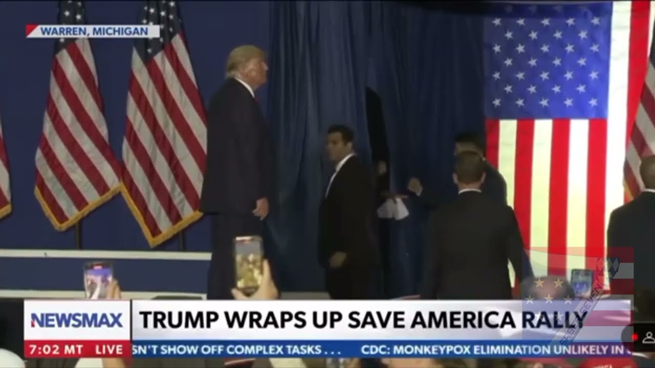 President Donald Trump Makes Incredible Pen Catch! - YouTube