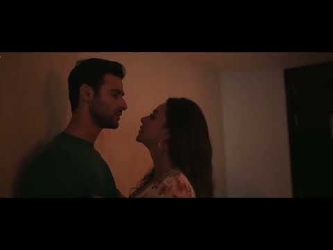 shruti shrivastava kissing scene