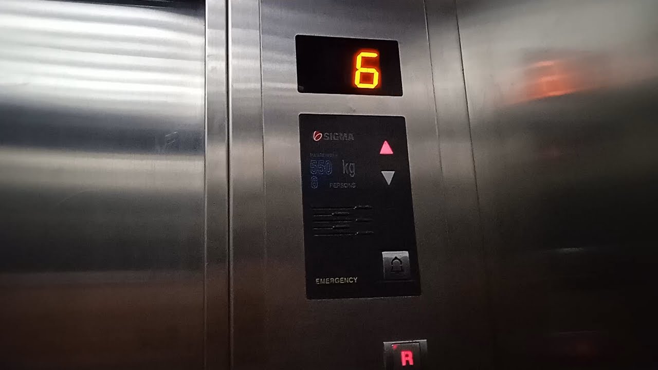 Sigma Di1 Traction Elevator at Amos Cozy Hotel & Convention Hall ...