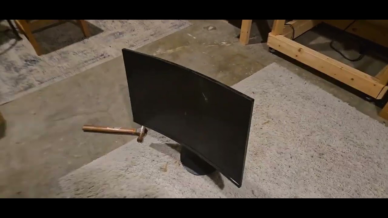 smashing my monitor - YouTube