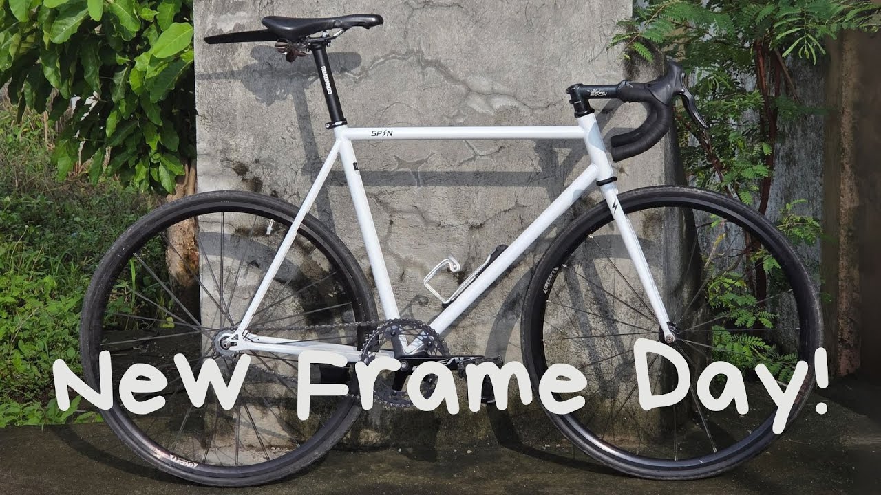 New Frame Day! (Spin 4130 Fixed Gear) - YouTube