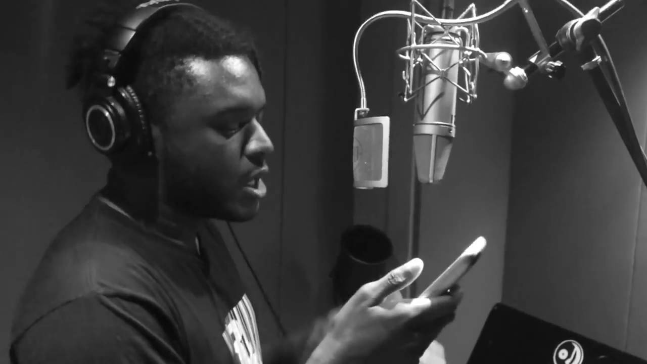 Kevin LaSean - Topless - YouTube