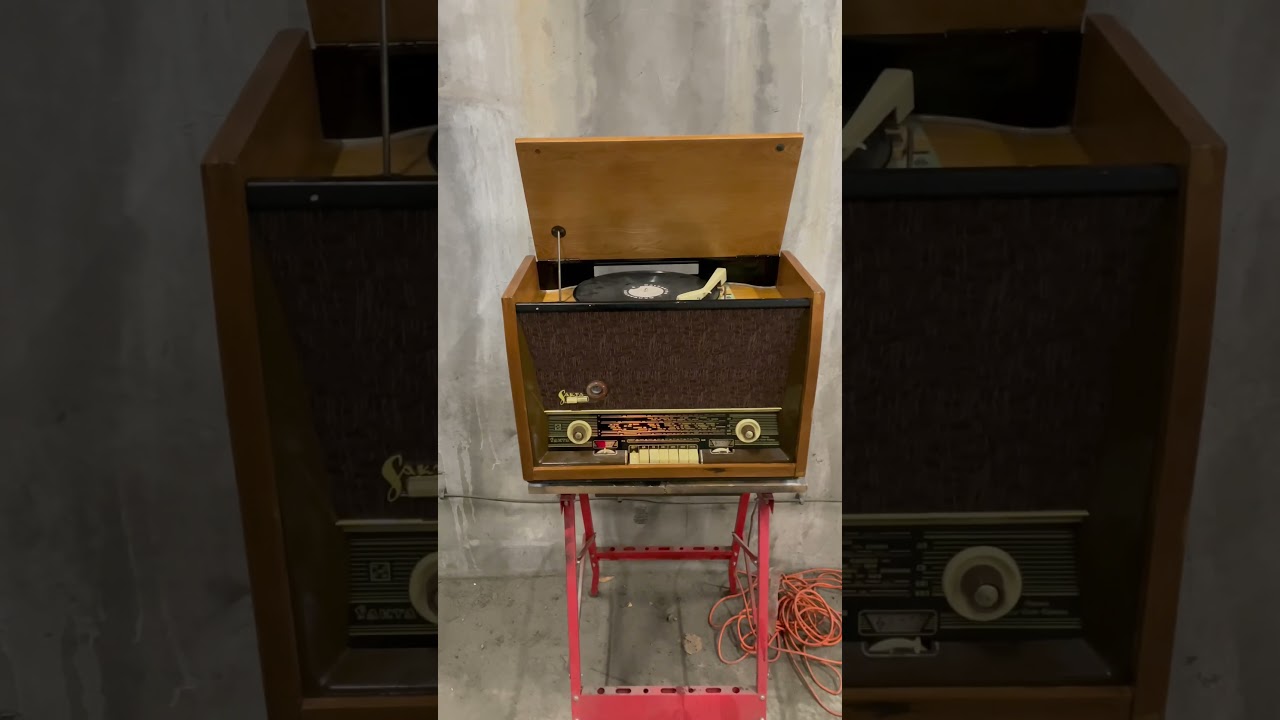 radio-gramophone Sakta - YouTube