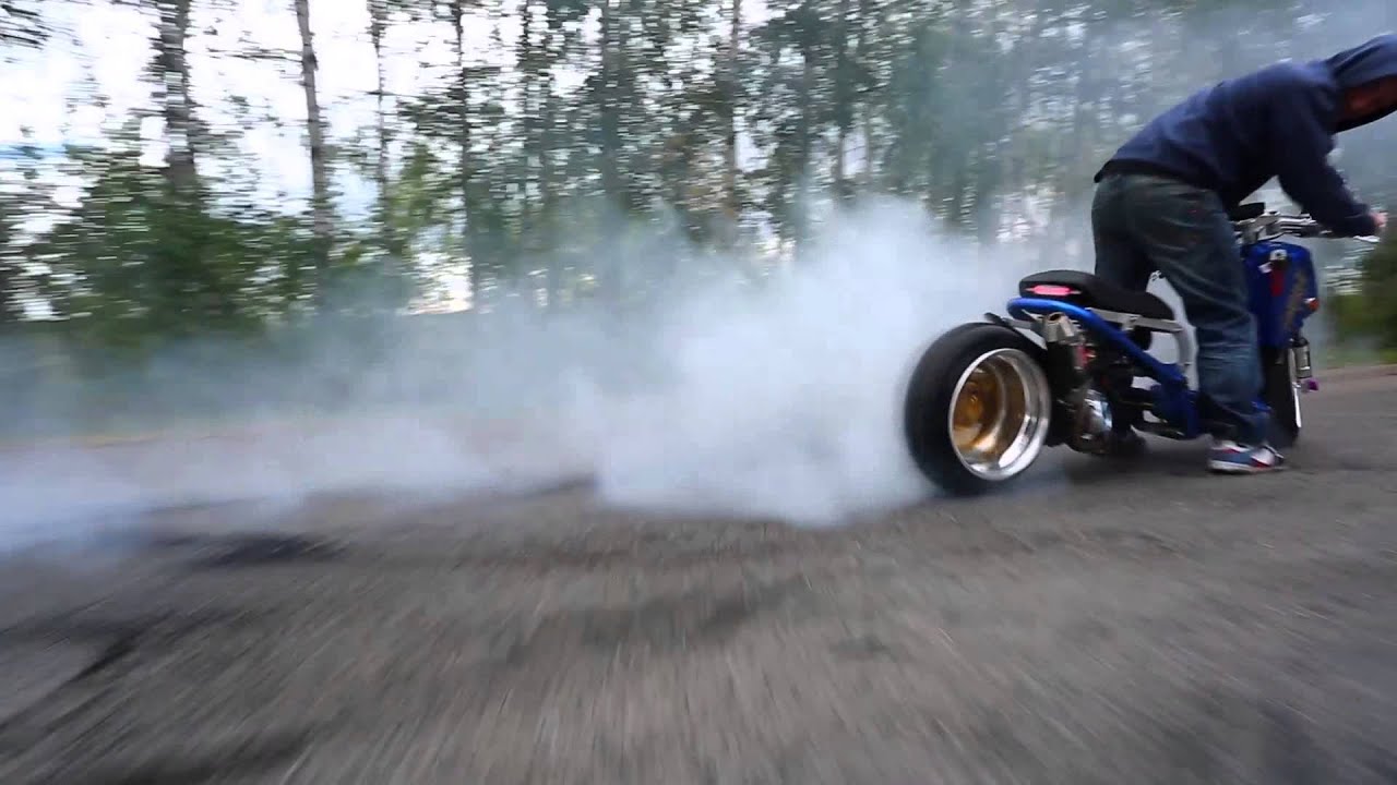 Miata&Ruckus Burnout - YouTube