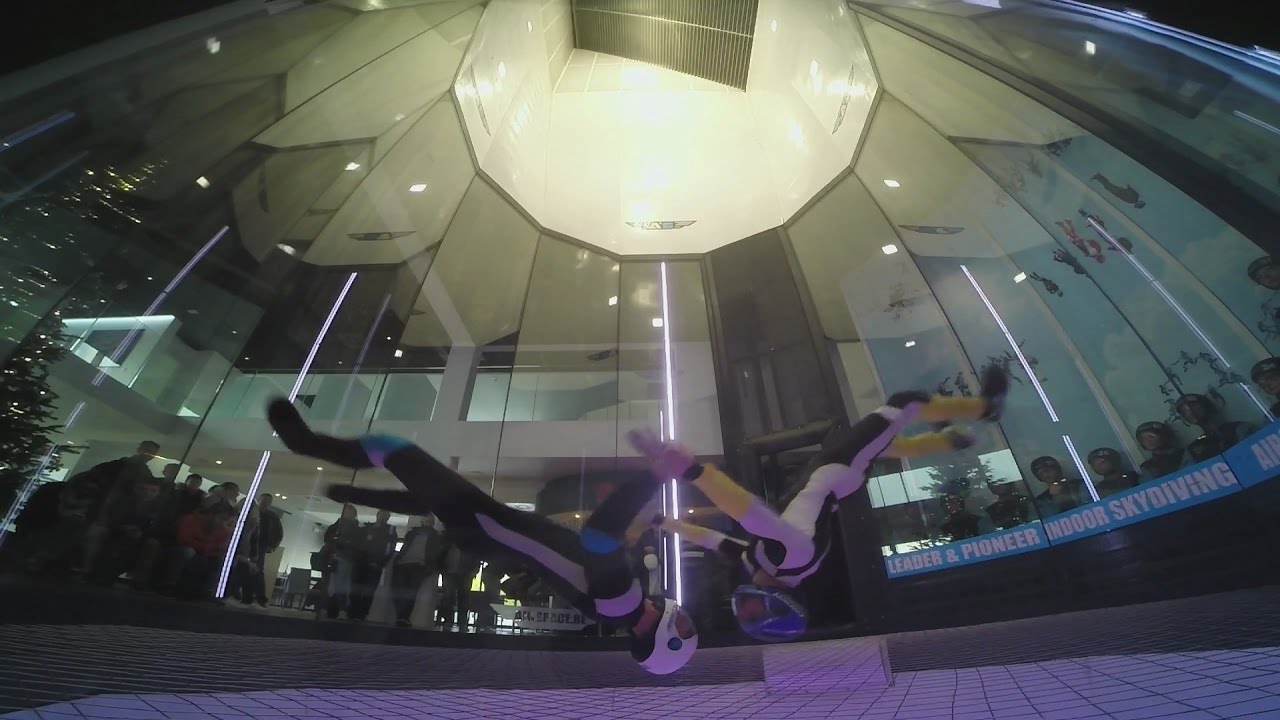 Learning Freefly 03: Carving - head down - sit flying Airsapce indoor ...