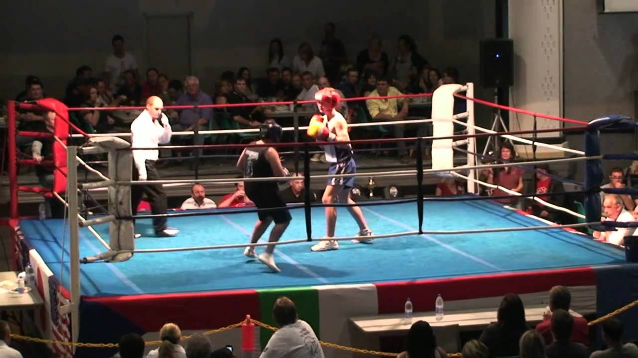 Junior Exhibition Blake Hatton Vs Mitchell Matthews - YouTube