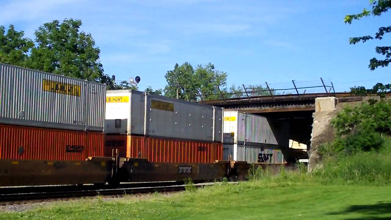 BNSF 5372 Z-Train - YouTube