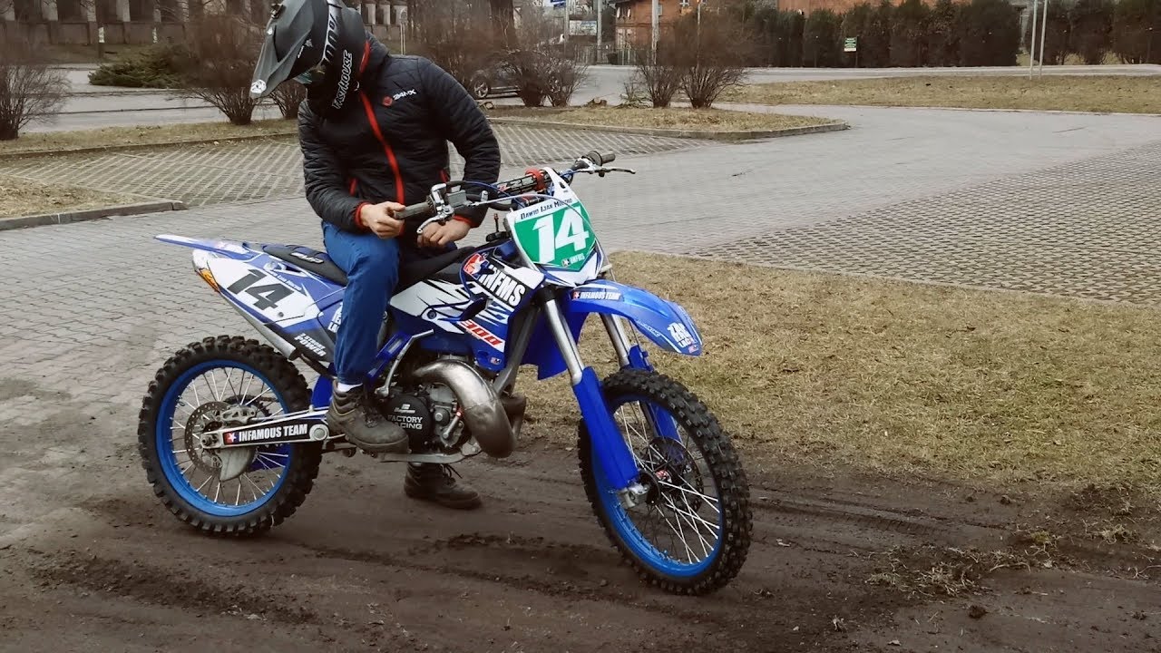 Yamaha YZ300 2T - Pierwsze odpalenie - YouTube