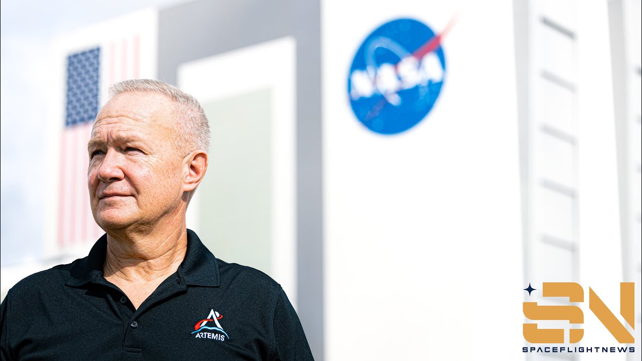 10 Questions with Col. Doug Hurley - YouTube