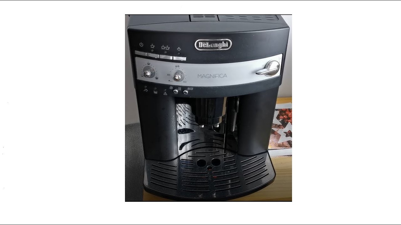 Curatare infuzor espressor Delonghi Magnifica. - YouTube