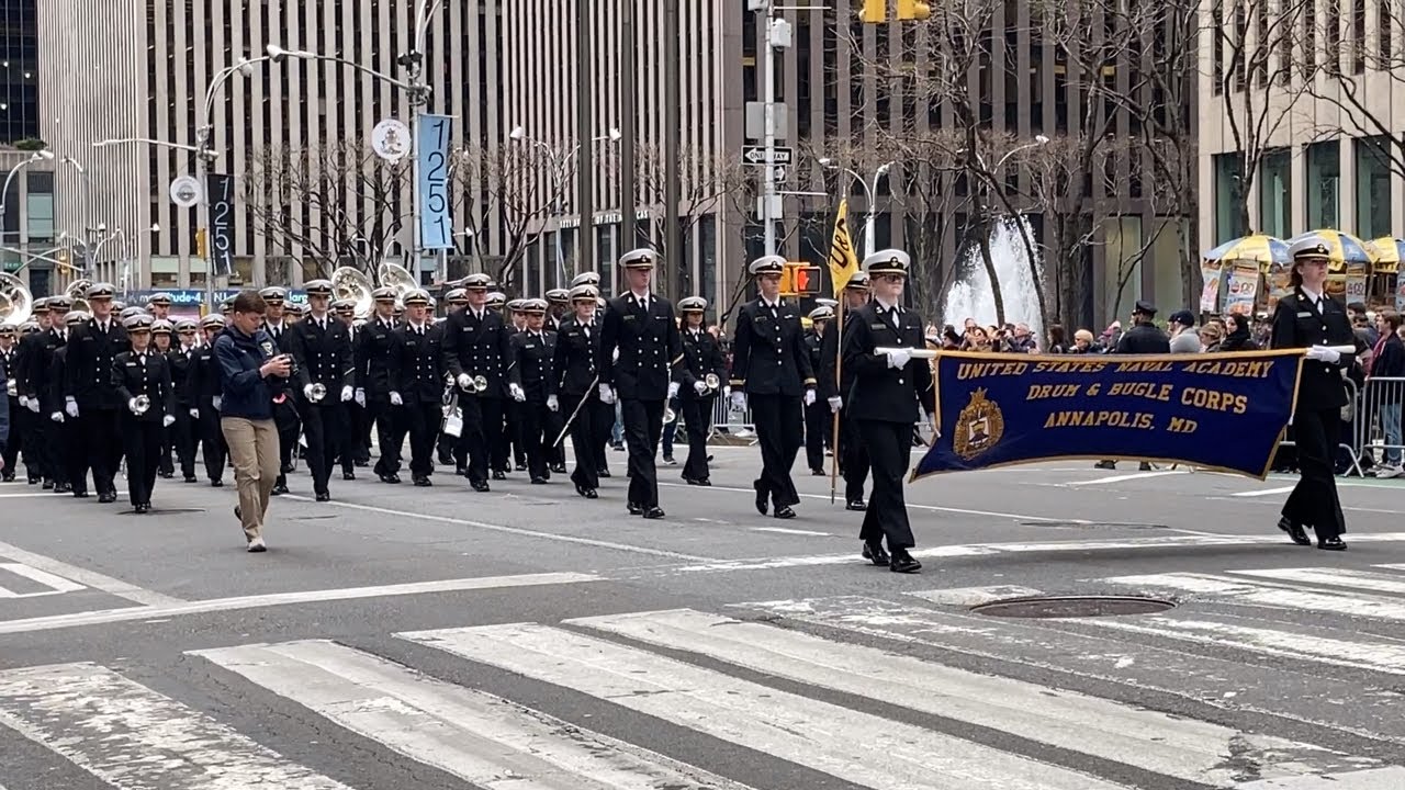 Amazing Marching Bands - YouTube