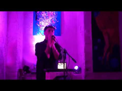 Anthony Hüseyin live at Weinerei Berlin