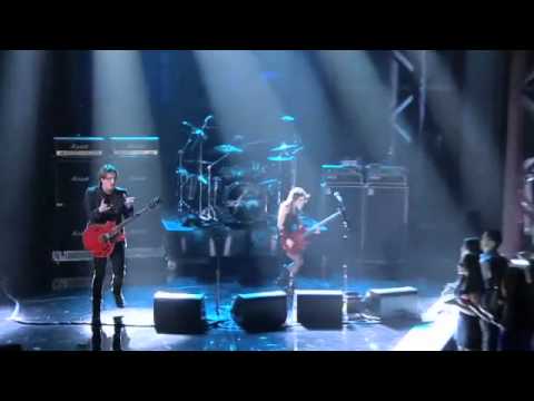Lopez Tonight 17 01 2011, Sick Puppies live Riptide - YouTube