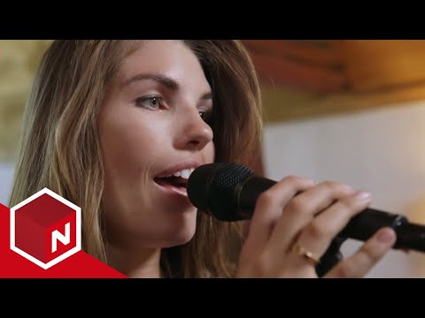 Hilde Selvikvåg synger \