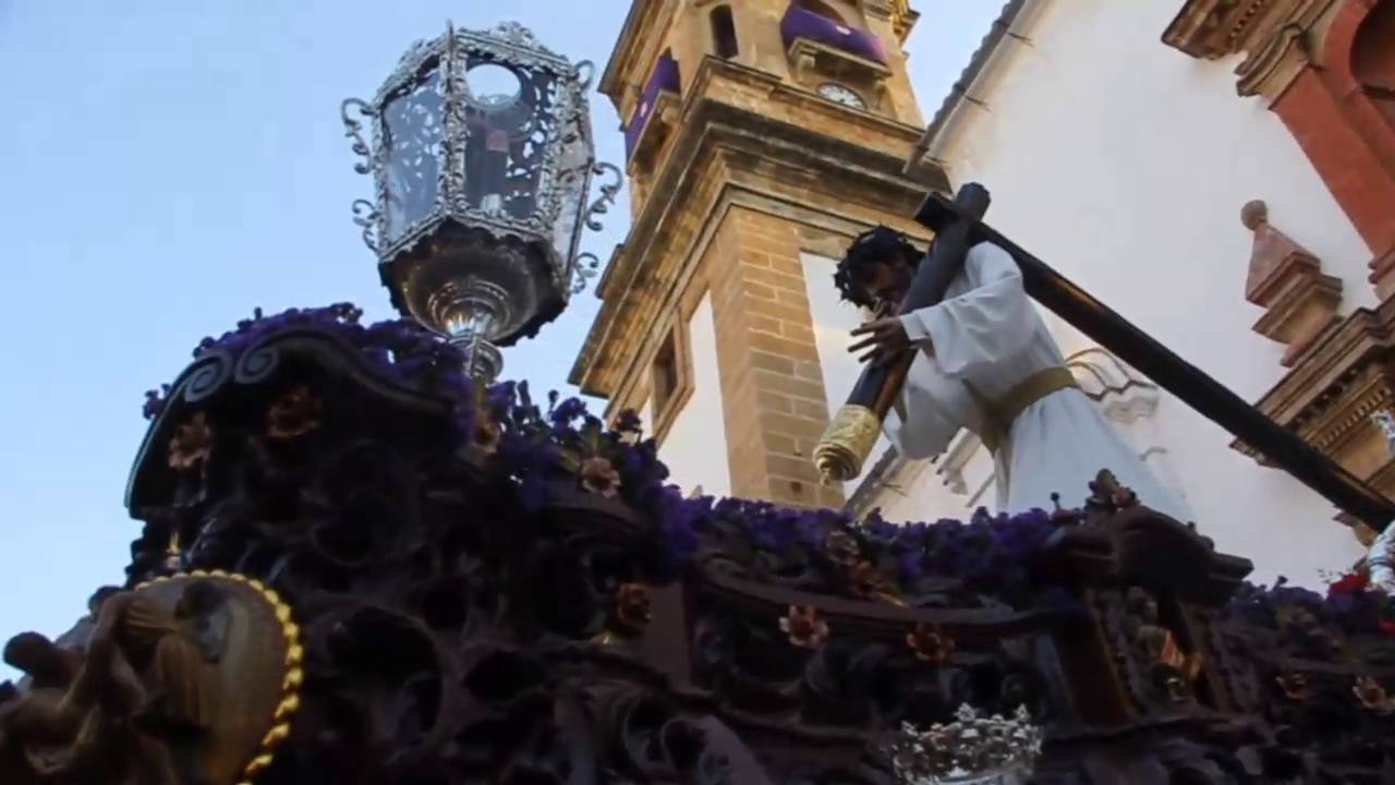 El Nazareno realiza su procesion extraordinaria por su 75 aniversario ...