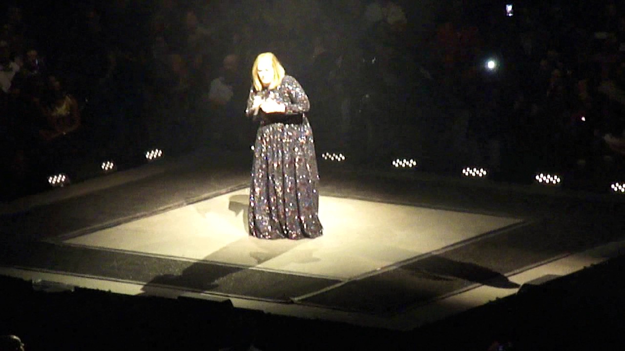 Adele Hello Palace of Auburn Hills September 6, 2016 - YouTube