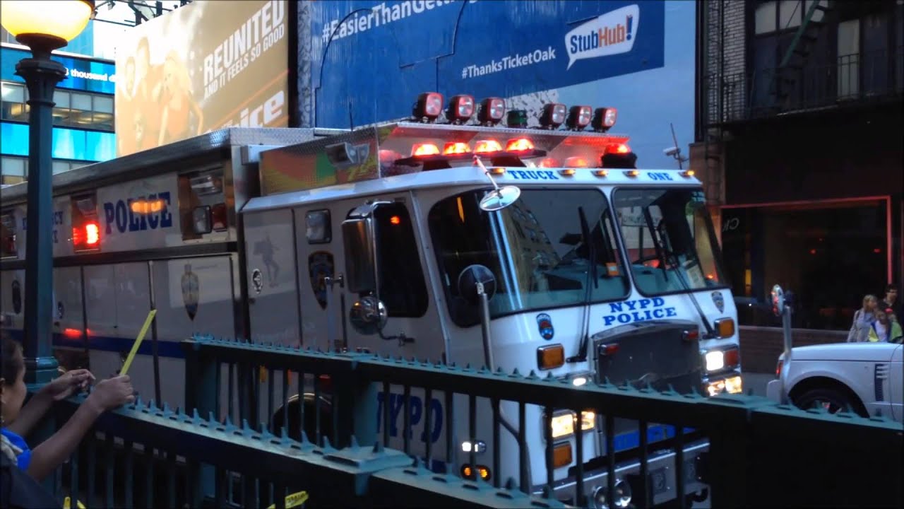 SUBWAY ACCIDENT - FDNY RESCUE 1, FDNY ENGINE 23, TOWER LADDER 35, NYPD ...