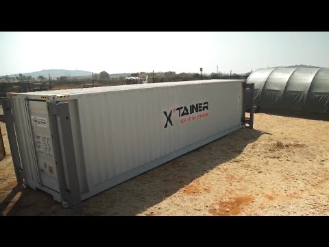 The 30 tonne self lifting shipping container | Extraordinary ...