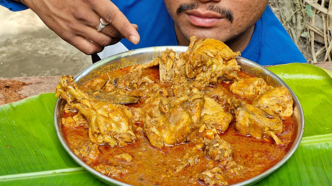 EATING CHICKEN CURRY WITH RICE - YouTube