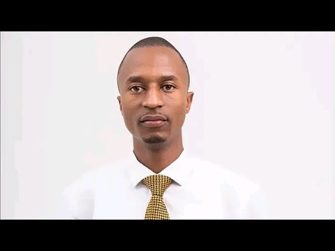 Gift Ostallos Siziba Walks Out Of A ZCTU Rally. - YouTube