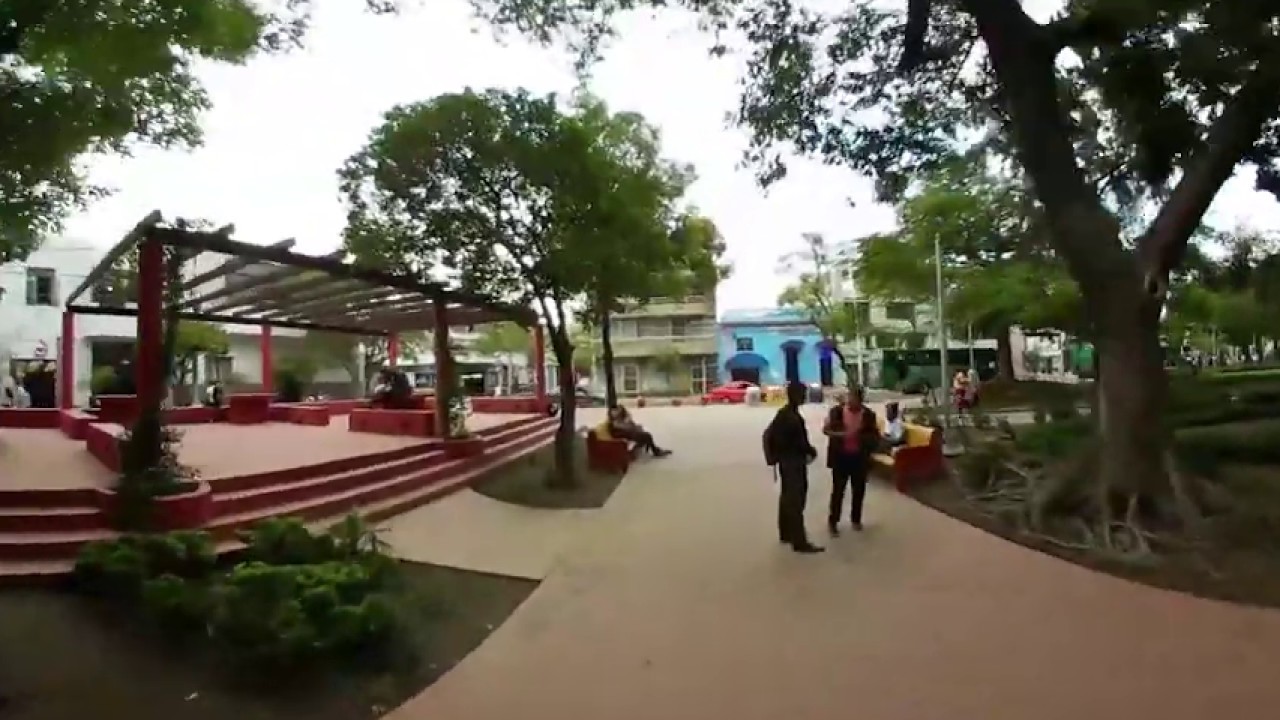 Parque rojo 360 Guadalajara Jalisco México - YouTube