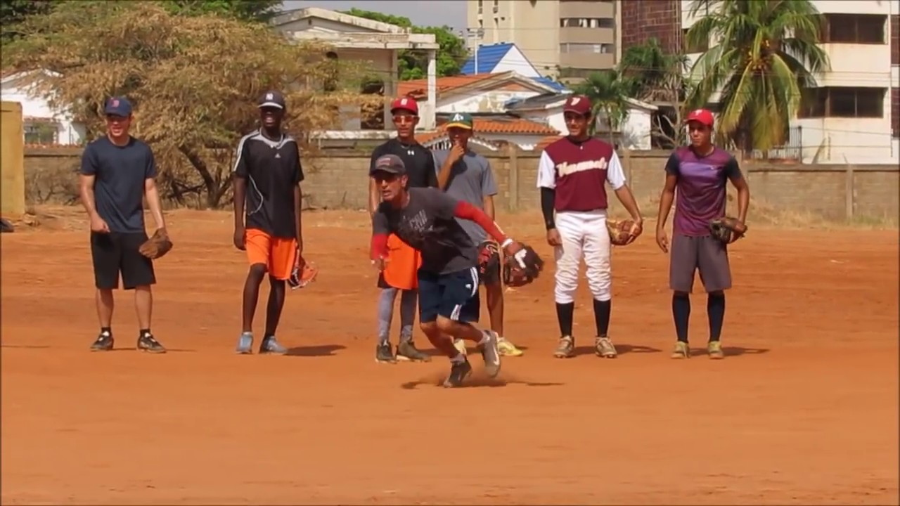 A sus 64 años de edad agarra Rollings "El Pupy" Roberto Morillo - YouTube