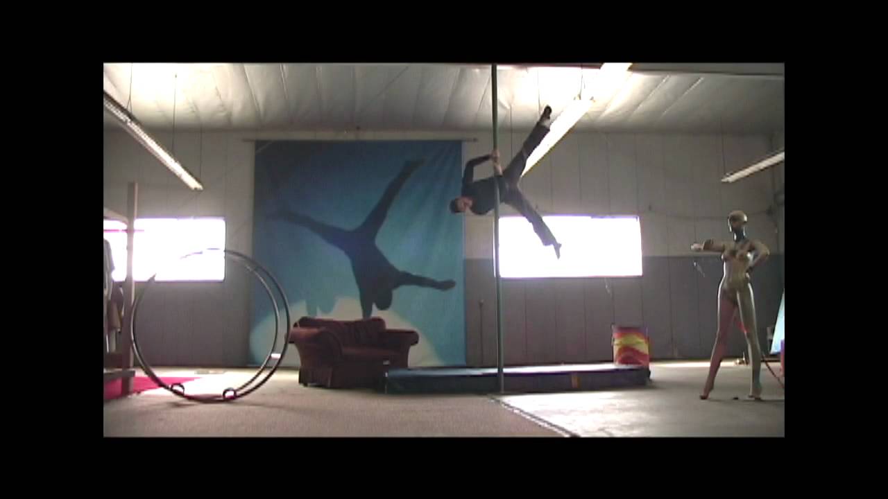 Chinese pole acrobatics Steve Gale - YouTube