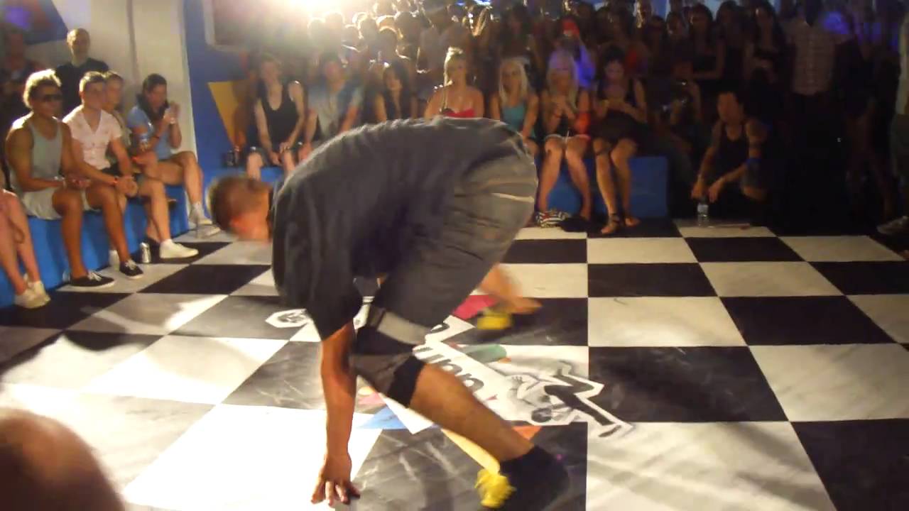 breakdancing - YouTube