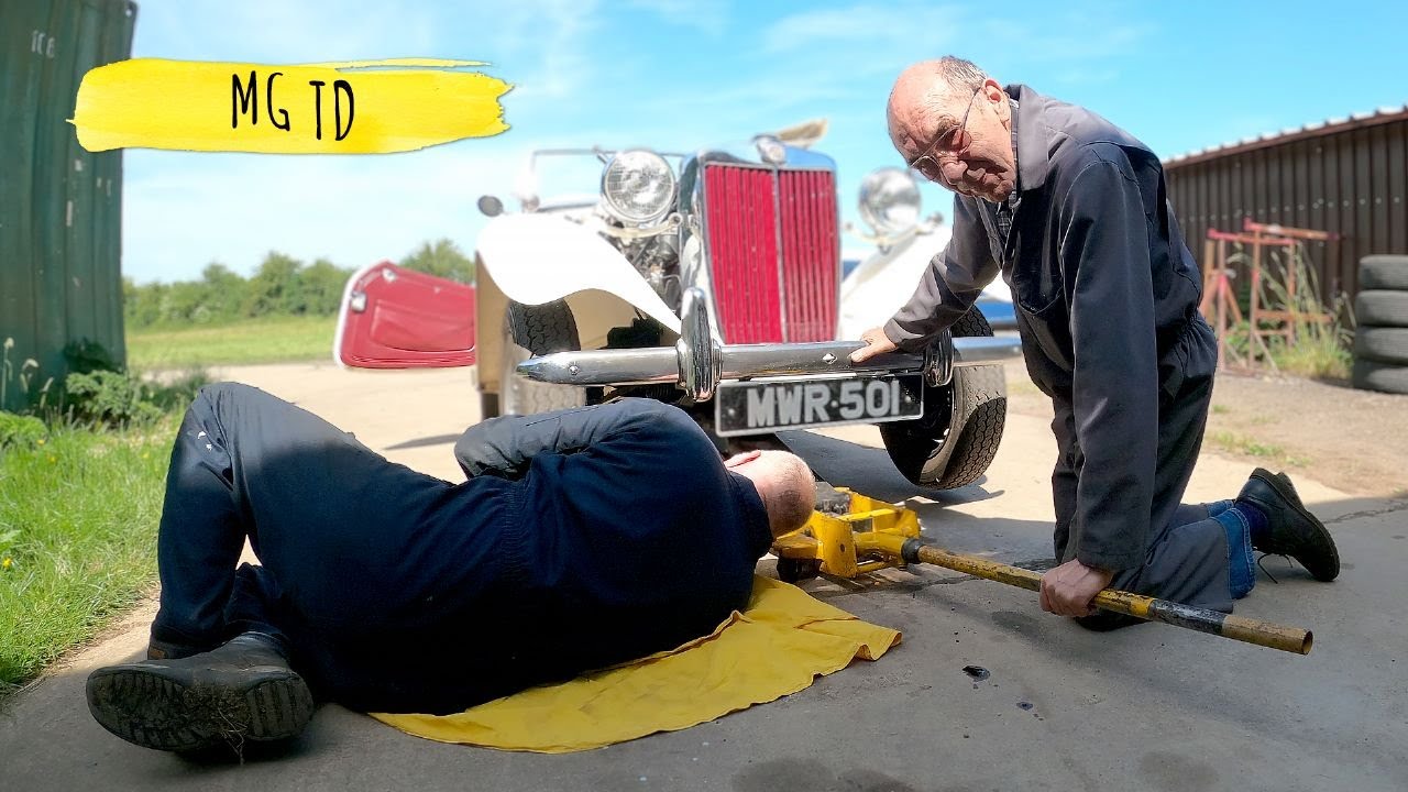 SHED RACING - MG TD - YouTube