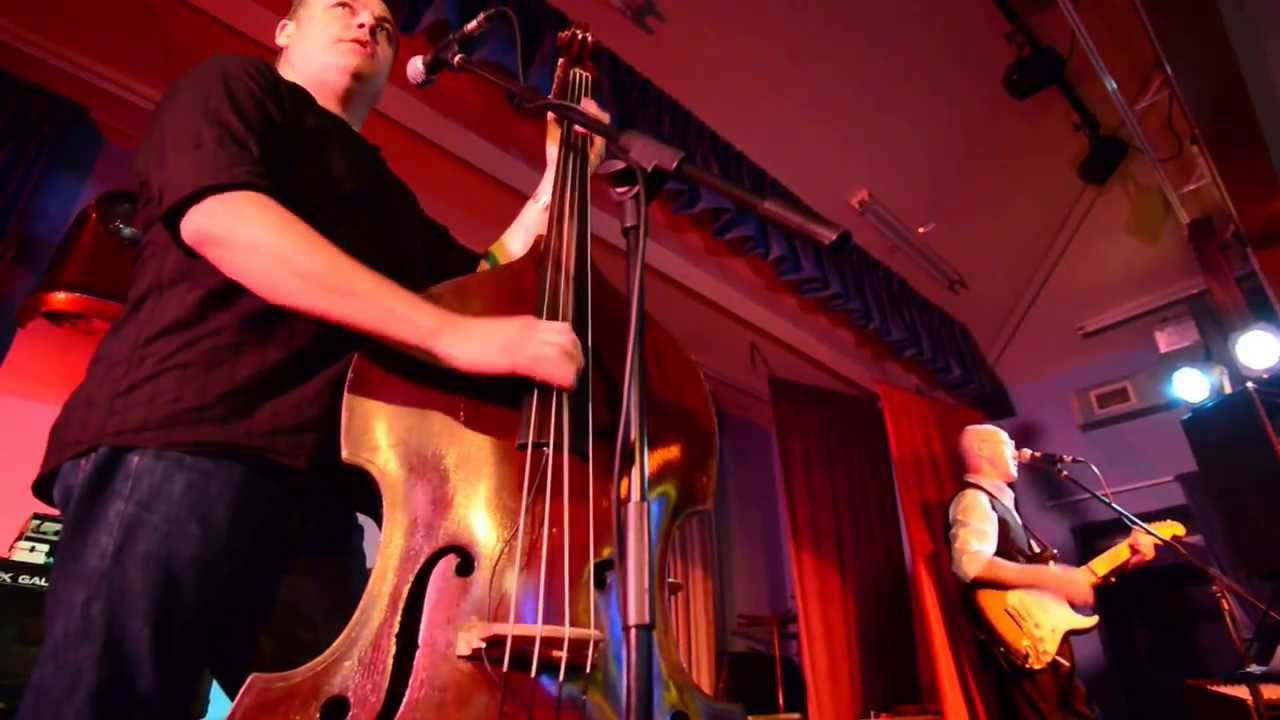 The flaming stars band at Ashfield RSL club NSW - YouTube