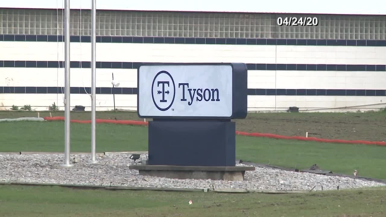 Tyson employee speaks out about COVID-19 testing process - YouTube