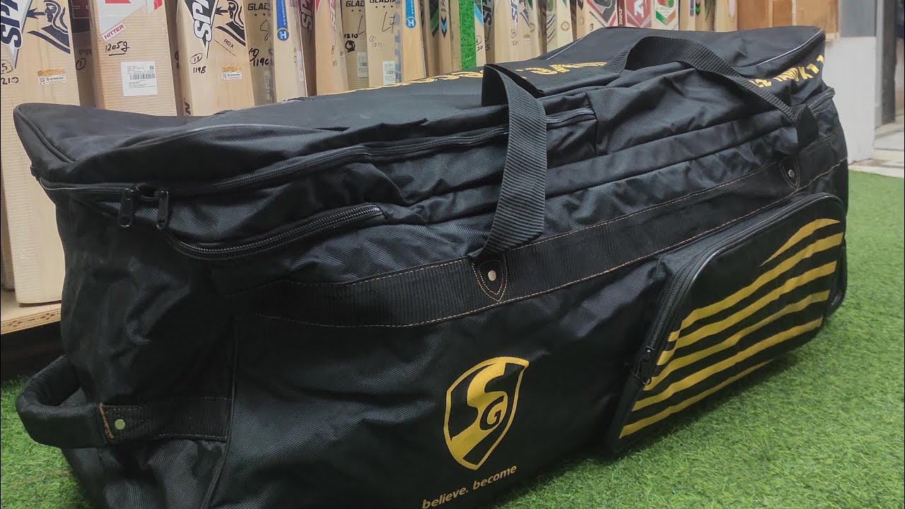 SG 22 Yard X 11 Wheelie Kit Bag Review | SG Player Kit Bag Review | For ...
