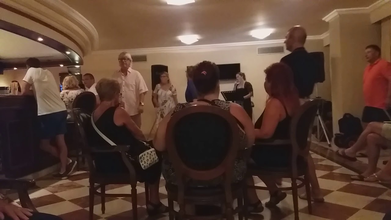 Mitsis Petit Palais Rodos. Maria Vogiatzi ja Anna Dimoula - YouTube