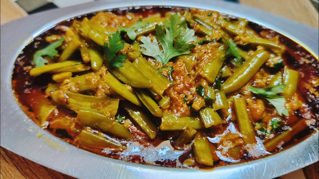 gwarfali ki sabzi. agar ese banayege gwarfali ki sabji to khate hi rah ...