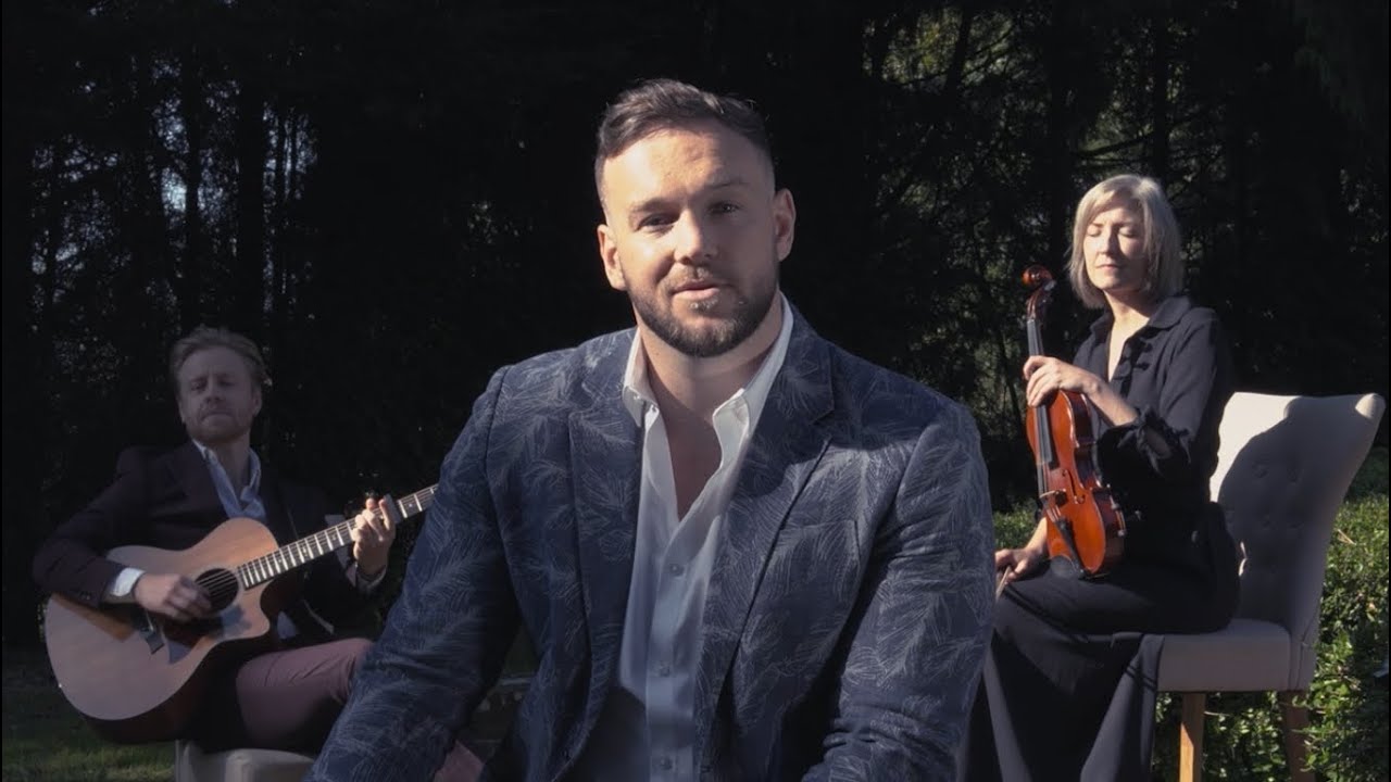 ‘Beautiful Crazy’ - Richard Hadfield Covers Luke Combes - YouTube