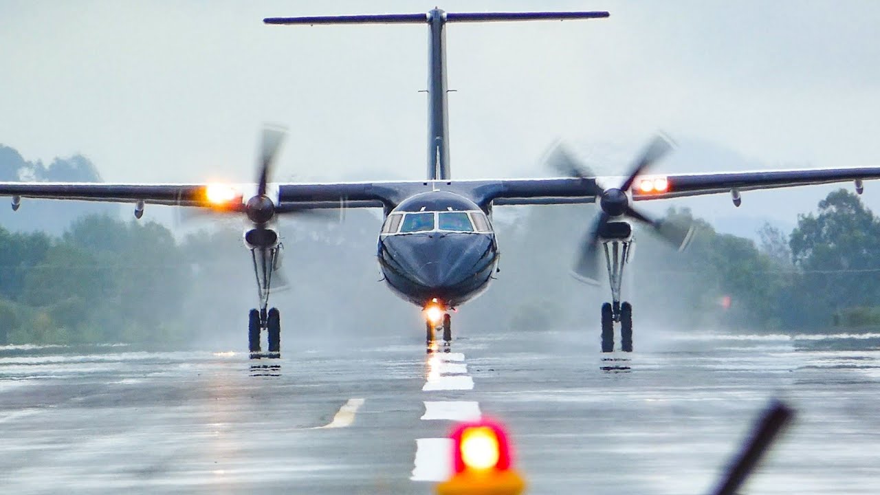 Beautiful Air New Zealand All Black Bombardier Dash 8 Q300 Touching ...