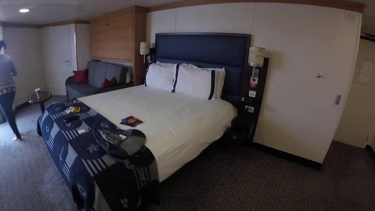 Disney Magic room 6154 - YouTube