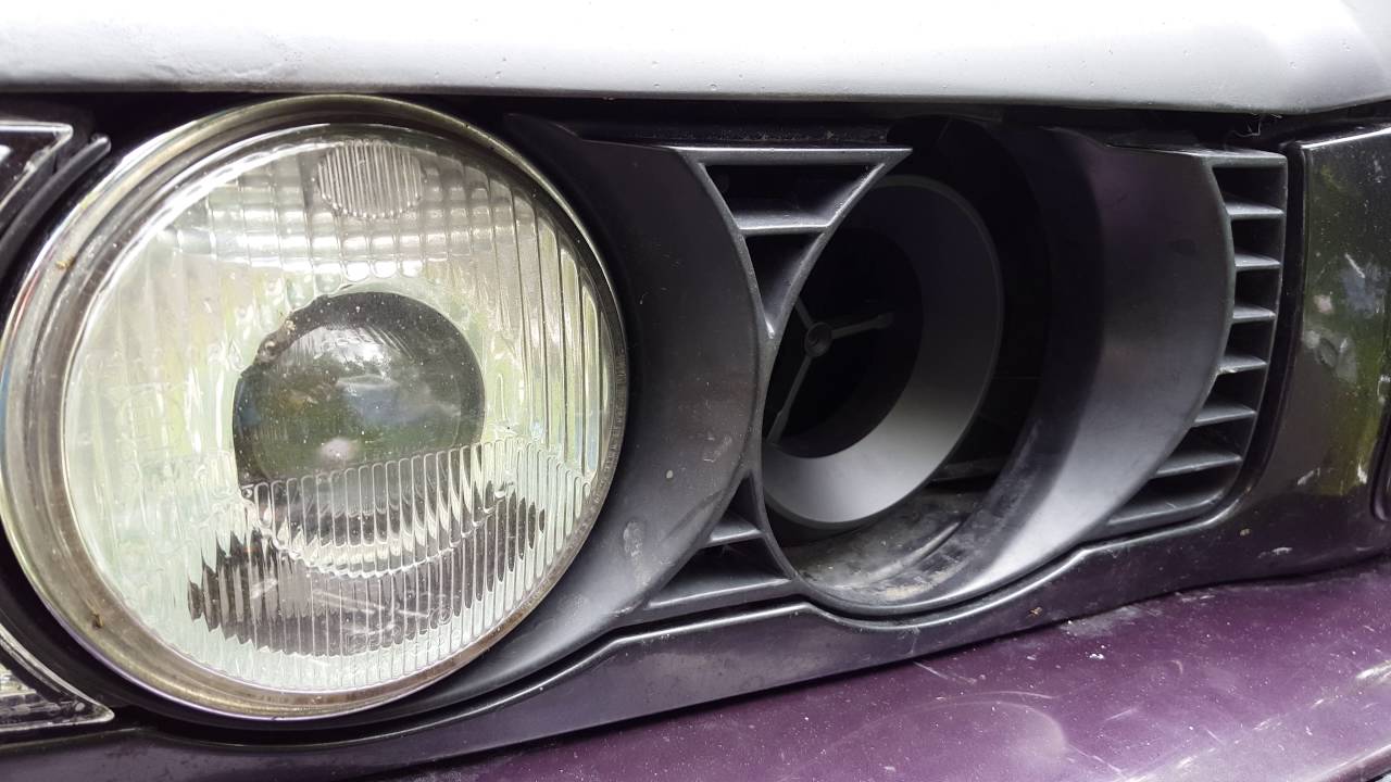 BMW E34 V12 550i Dynamic Cold Intake Sound [4K] - YouTube