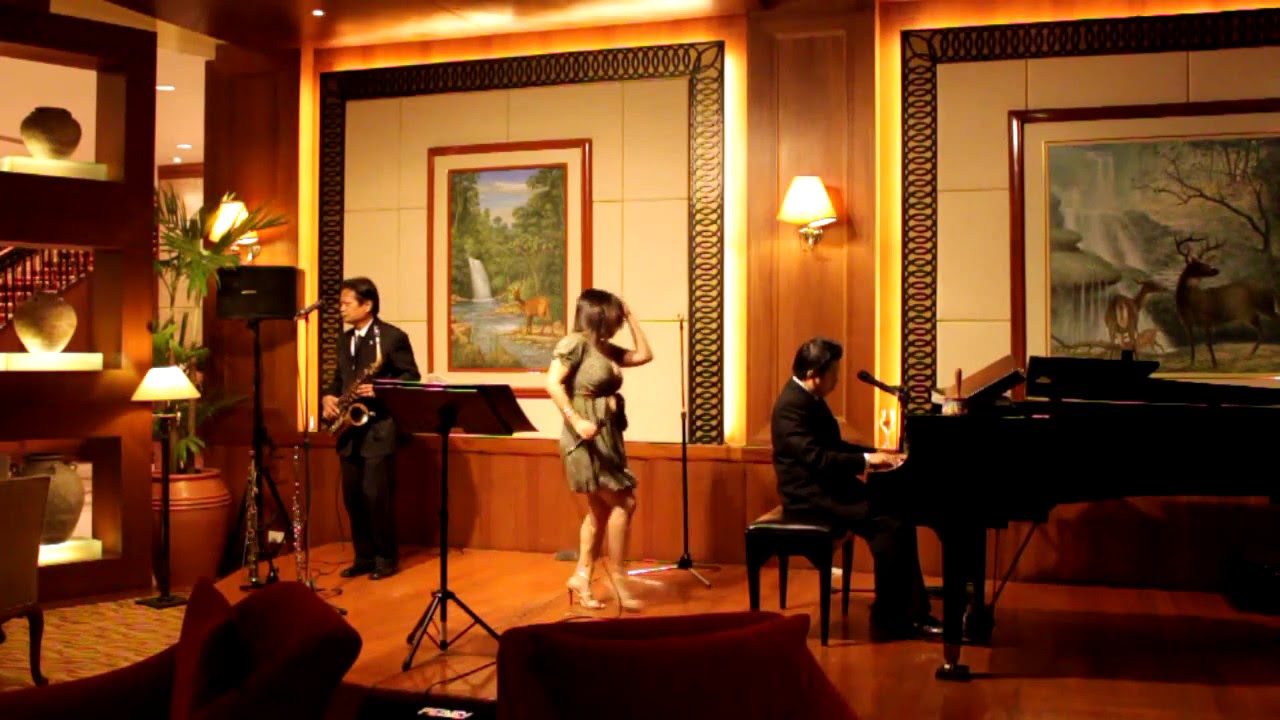 ROYAL PLUS TRIO - Smooth Operator - YouTube