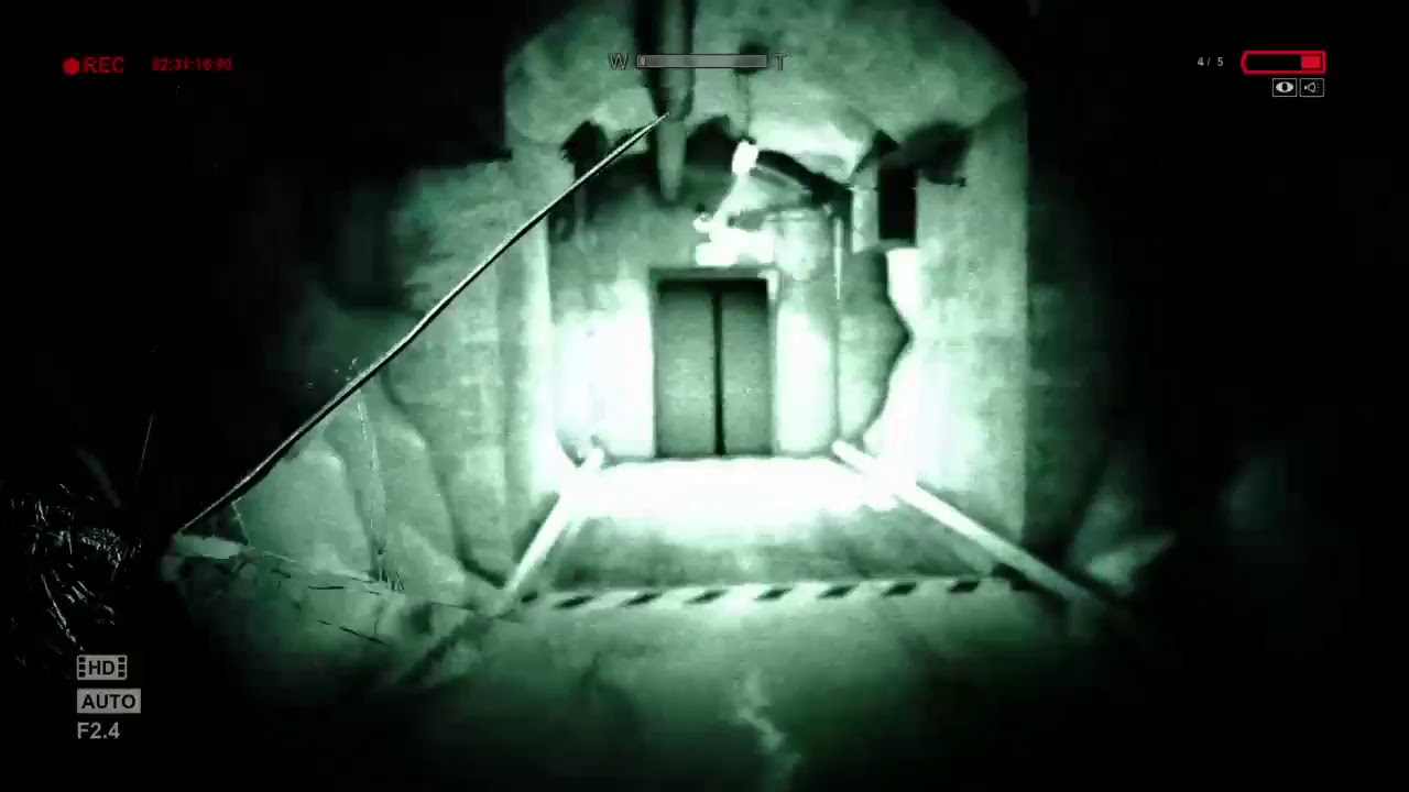 Outlast part 4 - CANT SEE IN MY CAMERA - YouTube