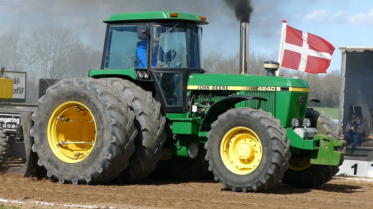 John Deere 4240S Pulling The Sledge at Gl. Estrup | Tractor Pulling ...