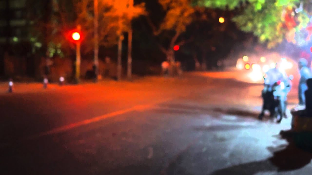 Sony Cyber-shot DSC-RX1 Review: Video sample Nighttime - YouTube