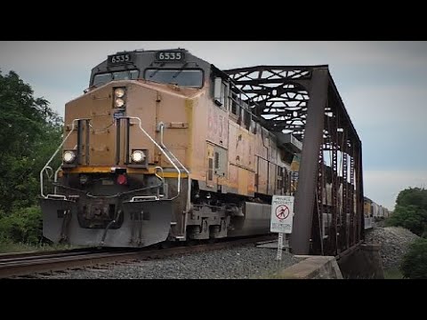UP 6535 North | Train MSAFW with Rebuilt SD40Ns | Hunter, TX - YouTube